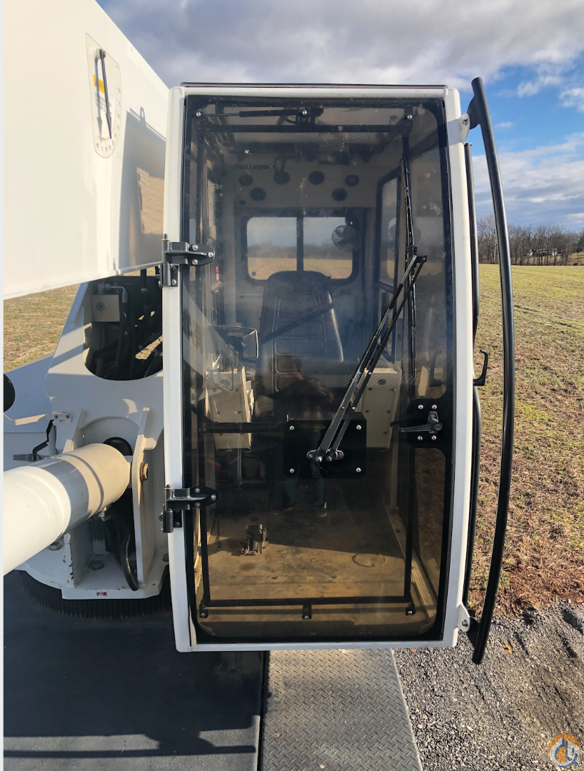 Altec AC40-152S Boom Truck Cranes Very Good Uplifting Crane, LLC ...