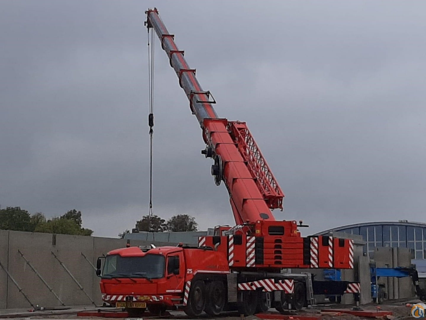 Grove GMK6300L-1 All Terrain Cranes Excellent Sas Cranes and Logistics LLC :: Crane Network ...